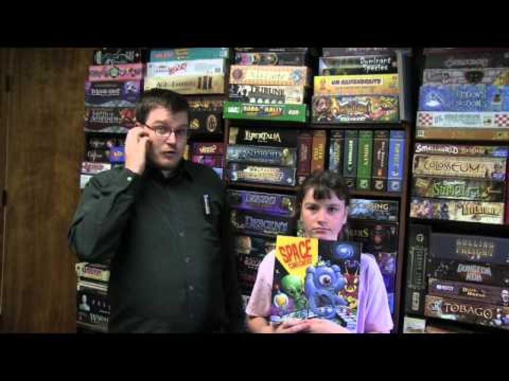 Space Checkers Review - with Tom and Melody Vasel|The Dice Tower