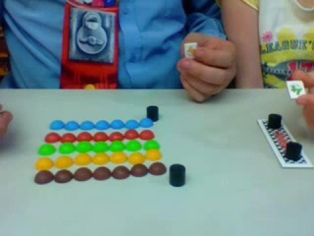 Worm Up Review - with Tom and Melody Vasel | The Dice Tower